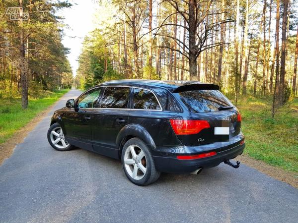 Audi Q7 2008 in Vilnius, with an engine capacity of 3.60 L and mileage of 325 thousand km for 9500 €, photo 8 on AUTOMOTO.COM.LV