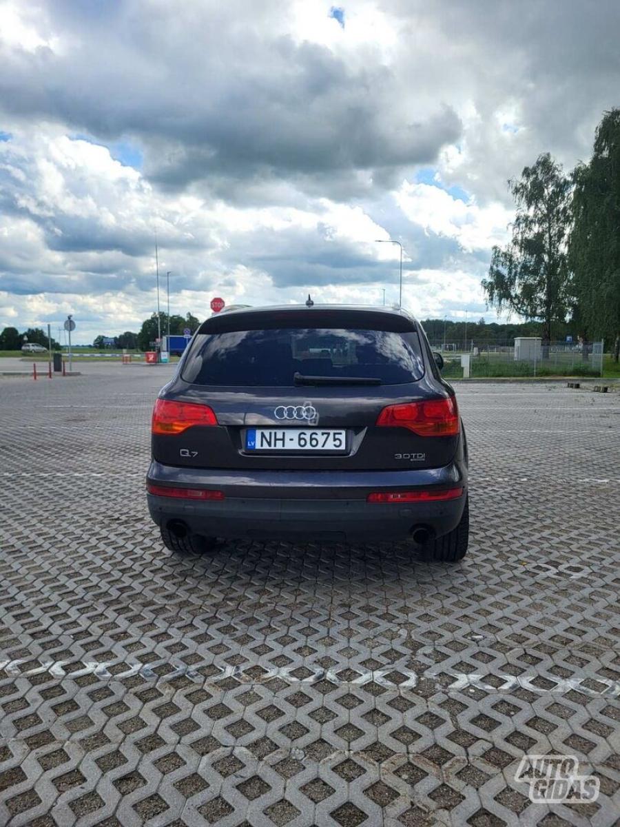 Audi Q7 2008 Pasvalys, ar dzinēja tilpumu 3.00 L un nobraukumu 270 tūkst. km par 4500 €, foto 6 vietnē AUTOMOTO.COM.LV