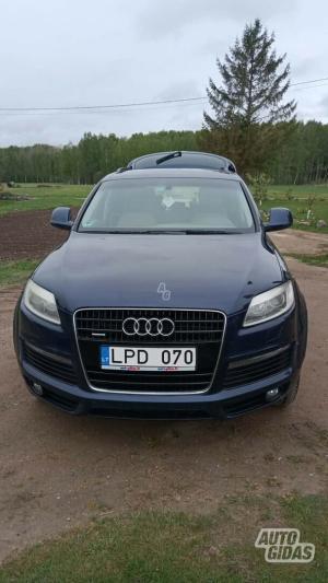 Audi Q7 2009 in Pakruojis, with an engine capacity of 4.20 L and mileage of 340 thousand km for 5500 €, photo 3 on AUTOMOTO.COM.LV