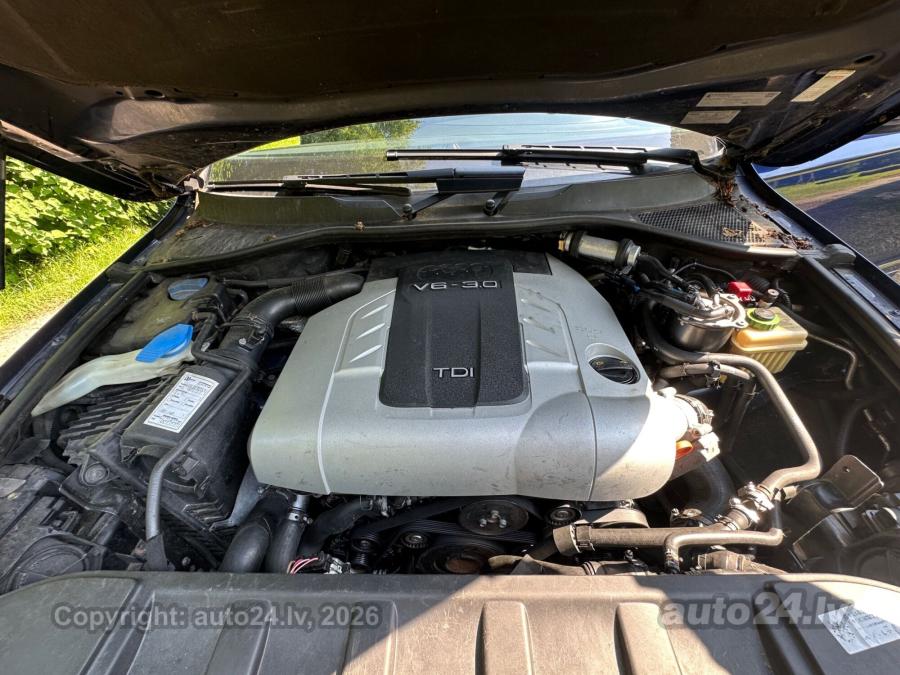 Audi Q7 2009 Tallina, ar dzinēja tilpumu 3.00 L un nobraukumu 326 tūkst. km par 6800 €, foto 10 vietnē AUTOMOTO.COM.LV