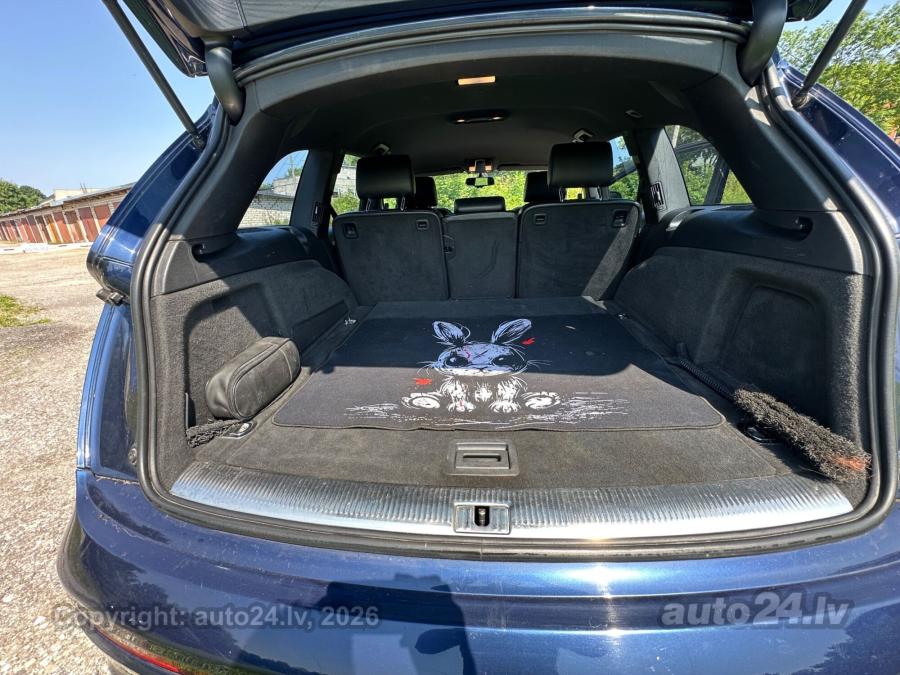 Audi Q7 2009 Tallina, ar dzinēja tilpumu 3.00 L un nobraukumu 326 tūkst. km par 6800 €, foto 13 vietnē AUTOMOTO.COM.LV
