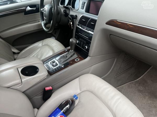 Audi Q7 2010 in Vilnius, with an engine capacity of 3.60 L and mileage of 266 thousand km for 6500 €, photo 2 on AUTOMOTO.COM.LV