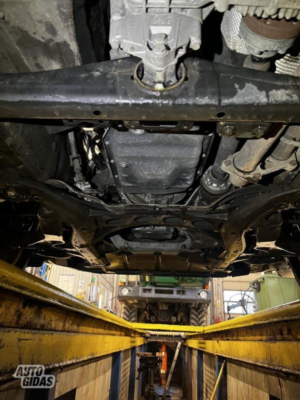 Audi Q7 2010 in Vilnius, with an engine capacity of 3.60 L and mileage of 266 thousand km for 6500 €, photo 8 on AUTOMOTO.COM.LV