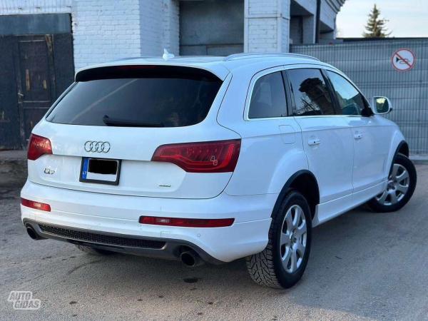 Audi Q7 2010 in Vilnius, with an engine capacity of 4.20 L and mileage of 261 thousand km for 10500 €, photo 4 on AUTOMOTO.COM.LV