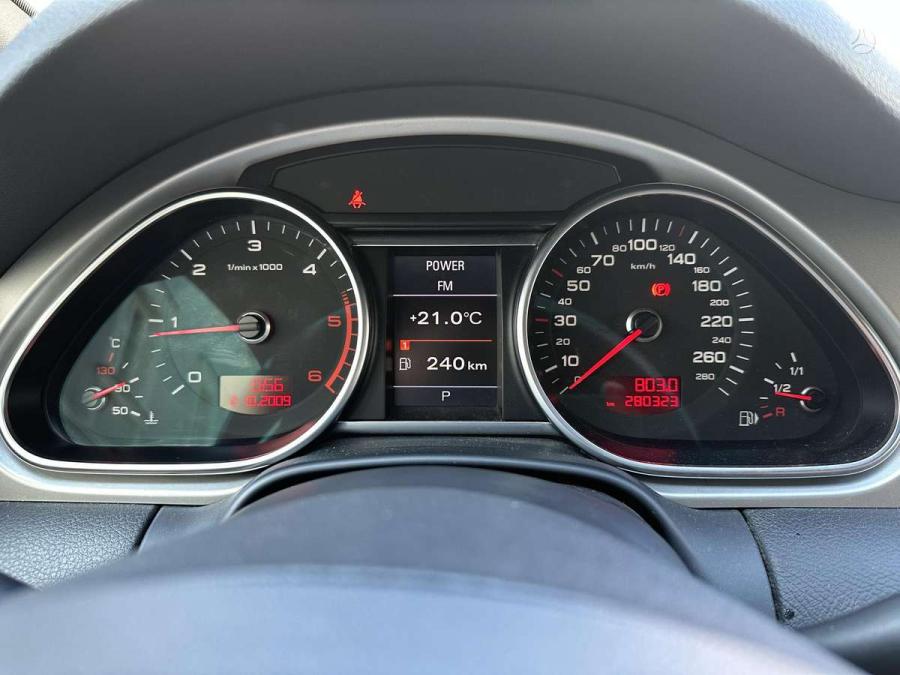 Audi Q7 2010 in Vilnius, with an engine capacity of 2.97 L and mileage of 280 thousand km for 7800 €, photo 8 on AUTOMOTO.COM.LV