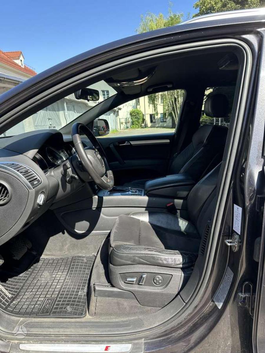 Audi Q7 2010 in Vilnius, with an engine capacity of 2.97 L and mileage of 280 thousand km for 7800 €, photo 10 on AUTOMOTO.COM.LV