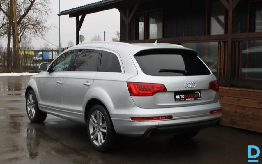 Audi Q7 2011 in Riga, with an engine capacity of 3.00 L and mileage of 242 thousand km for 10900 €, photo 4 on AUTOMOTO.COM.LV