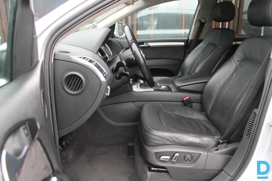Audi Q7 2011 in Riga, with an engine capacity of 3.00 L and mileage of 242 thousand km for 10900 €, photo 5 on AUTOMOTO.COM.LV
