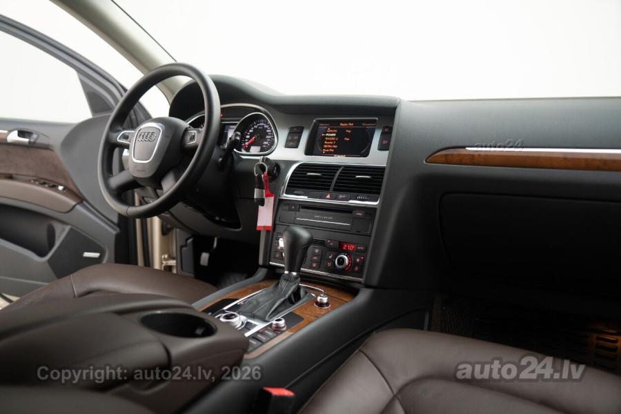 Audi Q7 2011 Tallina, ar dzinēja tilpumu 4.10 L un nobraukumu 270 tūkst. km par 12999 €, foto 12 vietnē AUTOMOTO.COM.LV