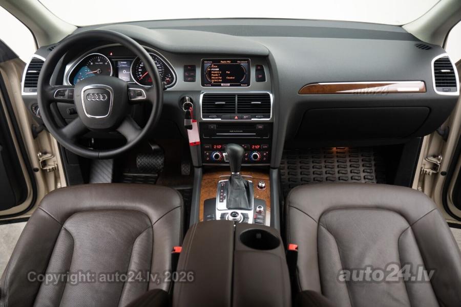 Audi Q7 2011 Tallina, ar dzinēja tilpumu 4.10 L un nobraukumu 270 tūkst. km par 12999 €, foto 13 vietnē AUTOMOTO.COM.LV