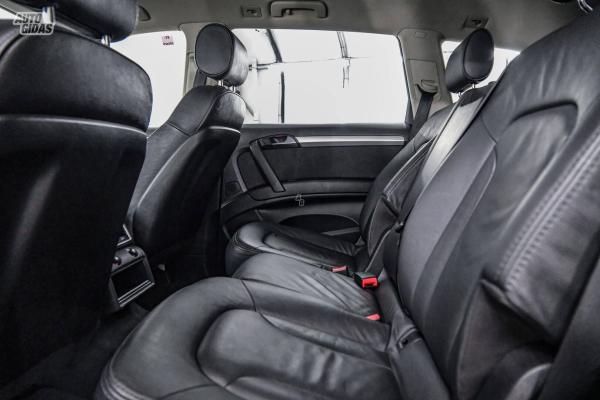 Audi Q7 2012 in Kaunas, with an engine capacity of 3.00 L and mileage of 279 thousand km for 12490 €, photo 9 on AUTOMOTO.COM.LV