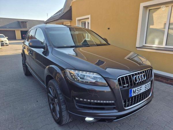 Audi Q7 2012 in Vilnius, with an engine capacity of 2.97 L and mileage of 390 thousand km for 8500 €, photo 3 on AUTOMOTO.COM.LV
