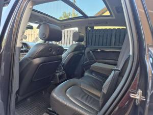 Audi Q7 2012 in Vilnius, with an engine capacity of 2.97 L and mileage of 390 thousand km for 8500 €, photo 14 on AUTOMOTO.COM.LV