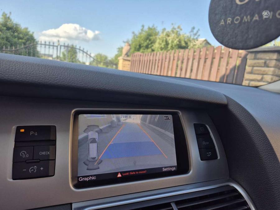 Audi Q7 2012 in Vilnius, with an engine capacity of 2.97 L and mileage of 390 thousand km for 8500 €, photo 20 on AUTOMOTO.COM.LV