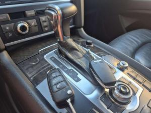 Audi Q7 2012 in Vilnius, with an engine capacity of 2.97 L and mileage of 390 thousand km for 8500 €, photo 21 on AUTOMOTO.COM.LV