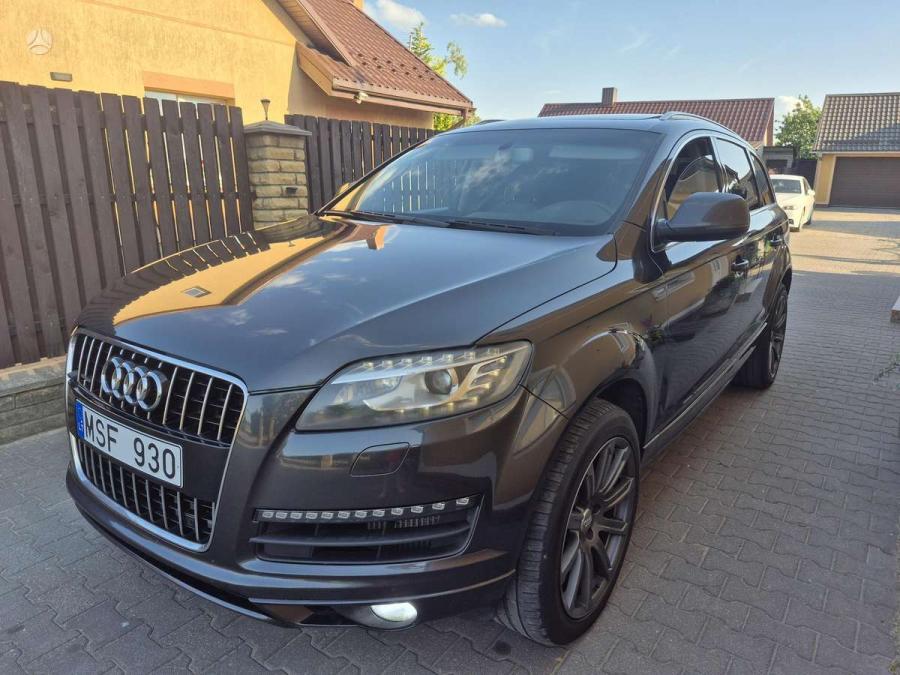 Audi Q7 2012 in Vilnius, with an engine capacity of 2.97 L and mileage of 390 thousand km for 8500 €, photo 30 on AUTOMOTO.COM.LV