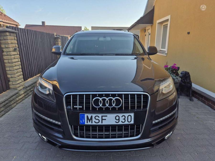 Audi Q7 2012 in Vilnius, with an engine capacity of 2.97 L and mileage of 390 thousand km for 8500 €, photo 31 on AUTOMOTO.COM.LV