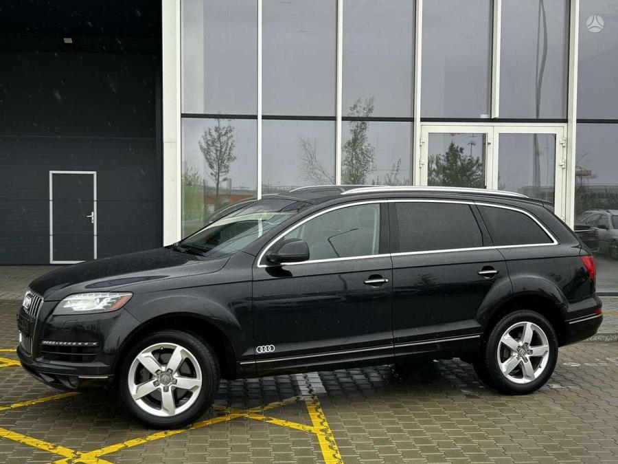 Audi Q7 2012 in Vilnius, with an engine capacity of 2.97 L and mileage of 301 thousand km for 9999 €, photo 3 on AUTOMOTO.COM.LV