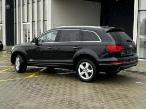 Audi Q7 2012 in Vilnius, with an engine capacity of 2.97 L and mileage of 301 thousand km for 9999 €, photo 4 on AUTOMOTO.COM.LV