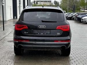Audi Q7 2012 in Vilnius, with an engine capacity of 2.97 L and mileage of 301 thousand km for 9999 €, photo 5 on AUTOMOTO.COM.LV