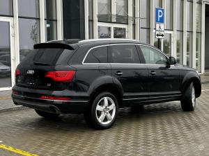 Audi Q7 2012 in Vilnius, with an engine capacity of 2.97 L and mileage of 301 thousand km for 9999 €, photo 6 on AUTOMOTO.COM.LV