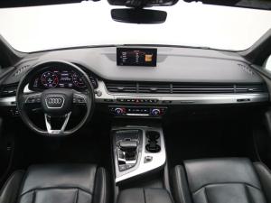 Audi Q7 2015 in Vilnius, with an engine capacity of 3.00 L and mileage of 194 thousand km for 25799 €, photo 3 on AUTOMOTO.COM.LV