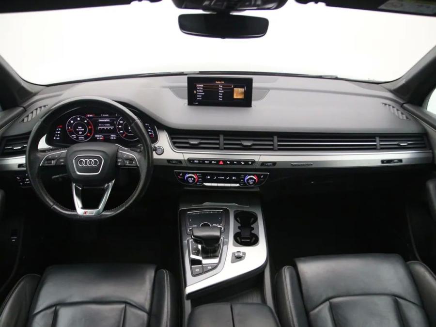 Audi Q7 2015 in Vilnius, with an engine capacity of 3.00 L and mileage of 194 thousand km for 25799 €, photo 3 on AUTOMOTO.COM.LV