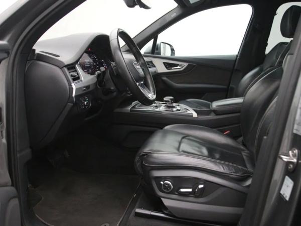 Audi Q7 2015 in Vilnius, with an engine capacity of 3.00 L and mileage of 194 thousand km for 25799 €, photo 4 on AUTOMOTO.COM.LV