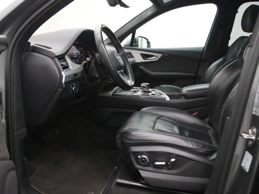 Audi Q7 2015 in Vilnius, with an engine capacity of 3.00 L and mileage of 194 thousand km for 25799 €, photo 5 on AUTOMOTO.COM.LV