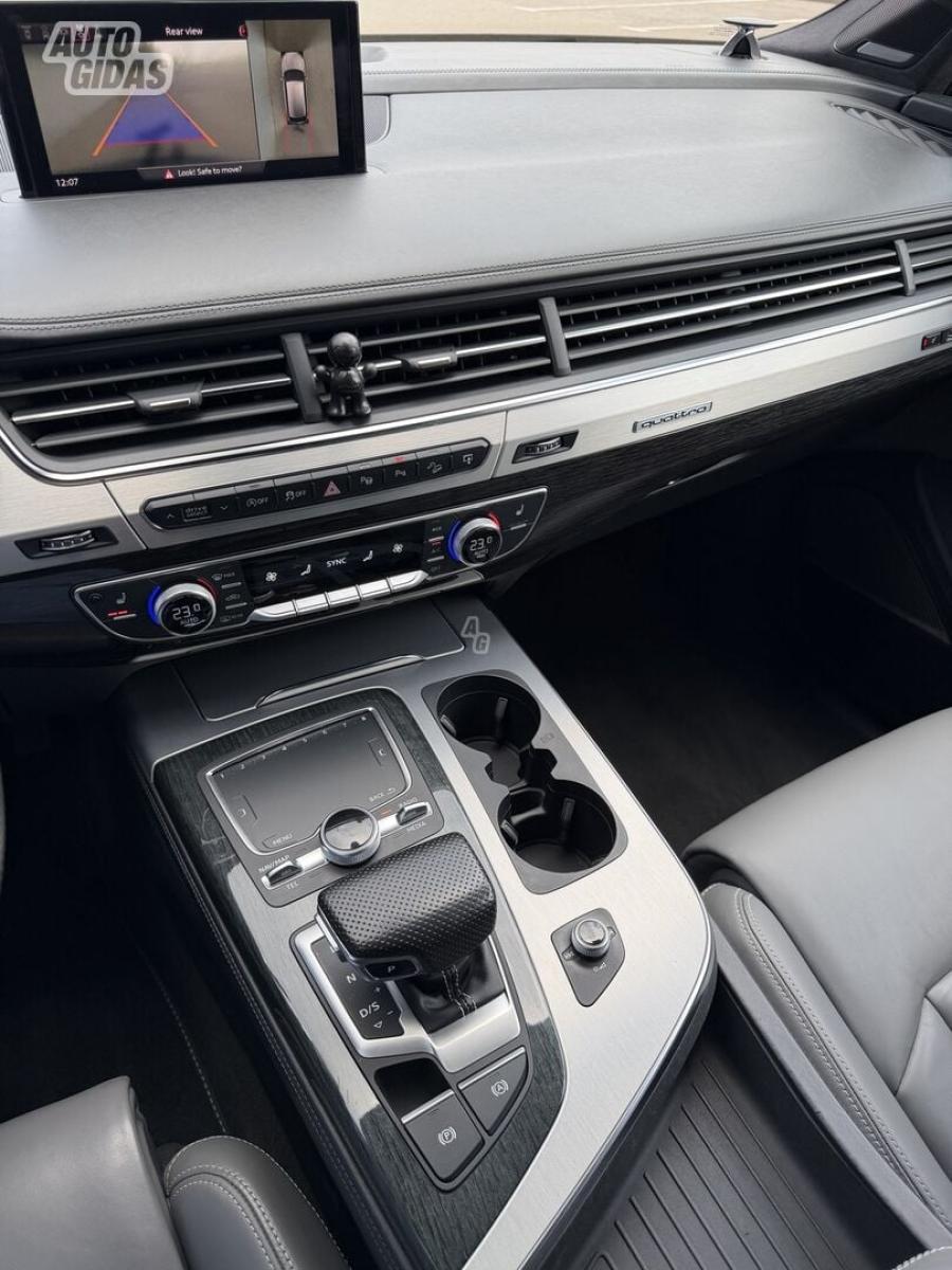 Audi Q7 2015 in Vilnius, with an engine capacity of 3.00 L and mileage of 290 thousand km for 28000 €, photo 24 on AUTOMOTO.COM.LV