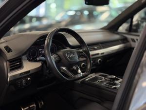 Audi Q7 2016 in Klaipeda, with an engine capacity of 2.97 L and mileage of 275 thousand km for 23950 €, photo 6 on AUTOMOTO.COM.LV