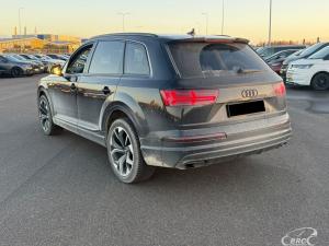 Audi Q7 2019 in Vilnius, with an engine capacity of 2.97 L and mileage of 151 thousand km for 24900 €, photo 5 on AUTOMOTO.COM.LV
