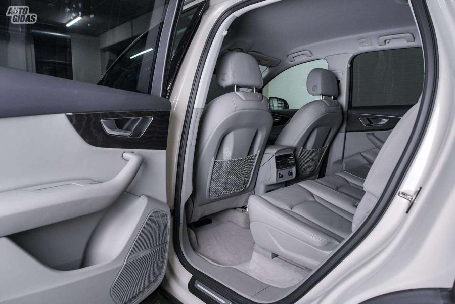 Audi Q7 2023 in Marijampole, with an engine capacity of 3.00 L and mileage of 35 thousand km for 51950 €, photo 33 on AUTOMOTO.COM.LV