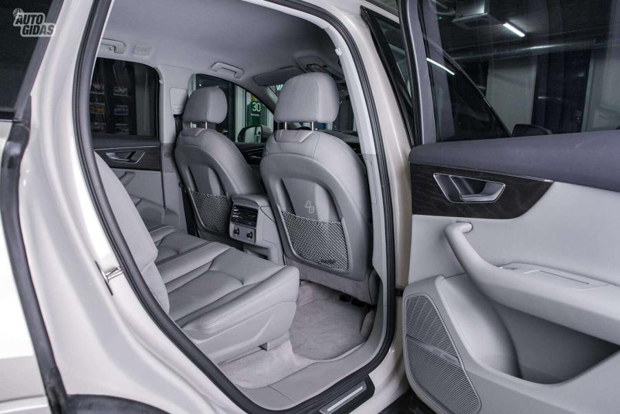 Audi Q7 2023 in Marijampole, with an engine capacity of 3.00 L and mileage of 35 thousand km for 51950 €, photo 35 on AUTOMOTO.COM.LV