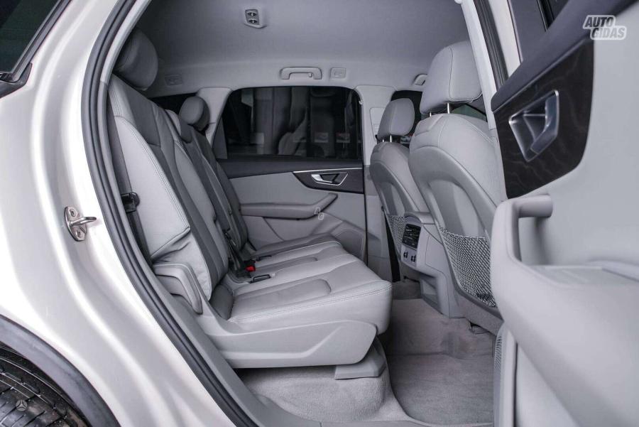 Audi Q7 2023 in Marijampole, with an engine capacity of 3.00 L and mileage of 35 thousand km for 51950 €, photo 36 on AUTOMOTO.COM.LV