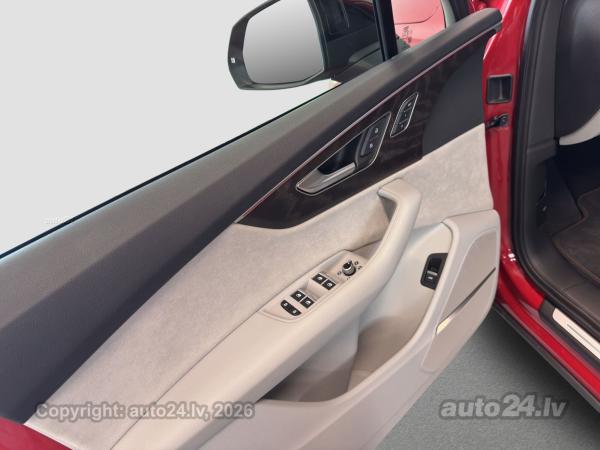 Audi Q7 2024 in Tallinn, with an engine capacity of 3.00 L and mileage of 24 thousand km for 74900 €, photo 7 on AUTOMOTO.COM.LV