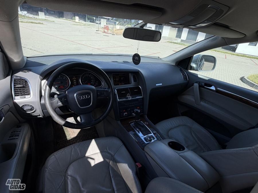 Audi Q7 2026 in Vilnius, with an engine capacity of 3.00 L and mileage of 380 thousand km for 3700 €, photo 19 on AUTOMOTO.COM.LV
