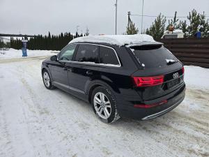 Black Audi Q7 e-tron 2016 in Kaunas, with an engine capacity of 3.00 L and mileage of 246 thousand km for 19950 €, photo 8 on AUTOMOTO.COM.LV