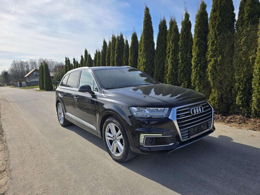Melns Audi Q7 e-tron 2016 Kauņa, ar dzinēja tilpumu 3.00 L un nobraukumu 246 tūkst. km par 18800 €, foto 1 vietnē AUTOMOTO.COM.LV
