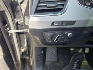 Melns Audi Q7 e-tron 2016 Kauņa, ar dzinēja tilpumu 3.00 L un nobraukumu 246 tūkst. km par 18800 €, foto 18 vietnē AUTOMOTO.COM.LV