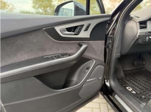 Black Audi Q7 e-tron 2016 in Kaunas, with an engine capacity of 3.00 L and mileage of 295 thousand km for 21900 €, photo 14 on AUTOMOTO.COM.LV
