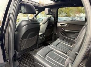 Black Audi Q7 e-tron 2016 in Kaunas, with an engine capacity of 3.00 L and mileage of 295 thousand km for 21900 €, photo 18 on AUTOMOTO.COM.LV