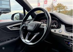 Black Audi Q7 e-tron 2016 in Kaunas, with an engine capacity of 3.00 L and mileage of 295 thousand km for 21900 €, photo 26 on AUTOMOTO.COM.LV