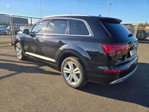 Melns Audi Q7 e-tron 2016 Rīga, ar dzinēja tilpumu 2.97 L un nobraukumu 352 tūkst. km par 21000 €, foto 4 vietnē AUTOMOTO.COM.LV