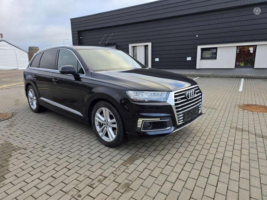 Черный Ауди Q7 e-tron 2016 в Каунас, объемом двигателя 3.00 л и пробегом 246 тыс. км за 18999 €, фото 12 на AUTOMOTO.COM.LV