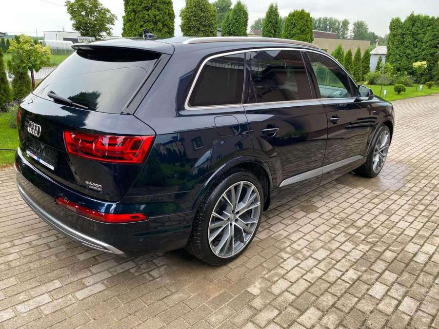 Синий Ауди Q7 e-tron 2016 в Шяуляй, объемом двигателя 3.00 л и пробегом 228 тыс. км за 25500 €, фото 5 на AUTOMOTO.COM.LV