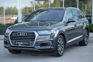 Pelēks Audi Q7 e-tron 2016 Viļņa, ar dzinēja tilpumu 3.00 L un nobraukumu 270 tūkst. km par 20500 €, foto 6 vietnē AUTOMOTO.COM.LV
