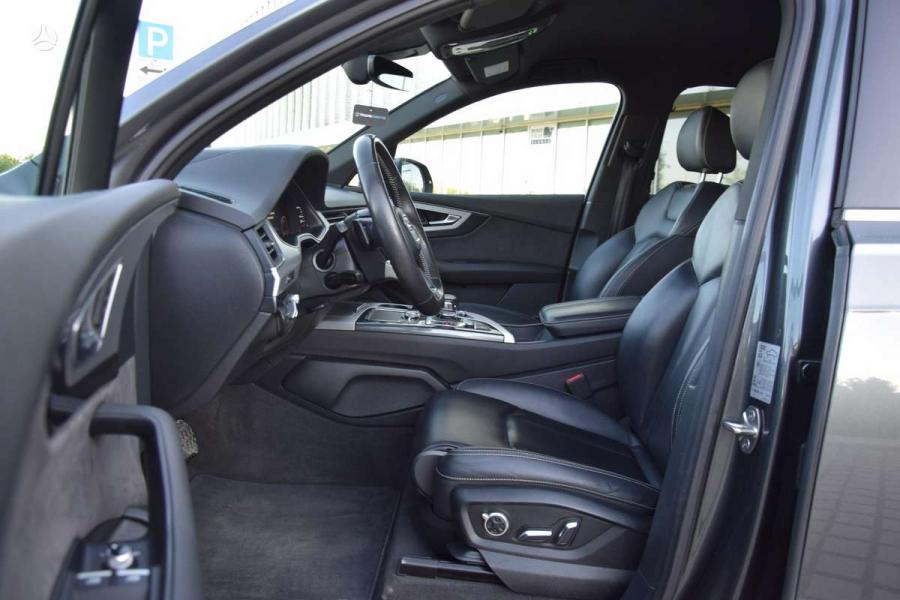 Pelēks Audi Q7 e-tron 2016 Viļņa, ar dzinēja tilpumu 3.00 L un nobraukumu 270 tūkst. km par 20500 €, foto 16 vietnē AUTOMOTO.COM.LV