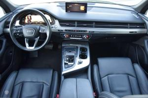 Pelēks Audi Q7 e-tron 2016 Viļņa, ar dzinēja tilpumu 3.00 L un nobraukumu 270 tūkst. km par 20500 €, foto 18 vietnē AUTOMOTO.COM.LV