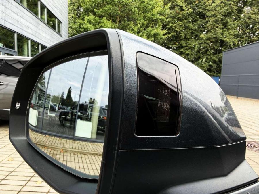 Pelēks Audi Q7 e-tron 2016 Kauņa, ar dzinēja tilpumu 2.97 L un nobraukumu 348 tūkst. km par 17900 €, foto 7 vietnē AUTOMOTO.COM.LV